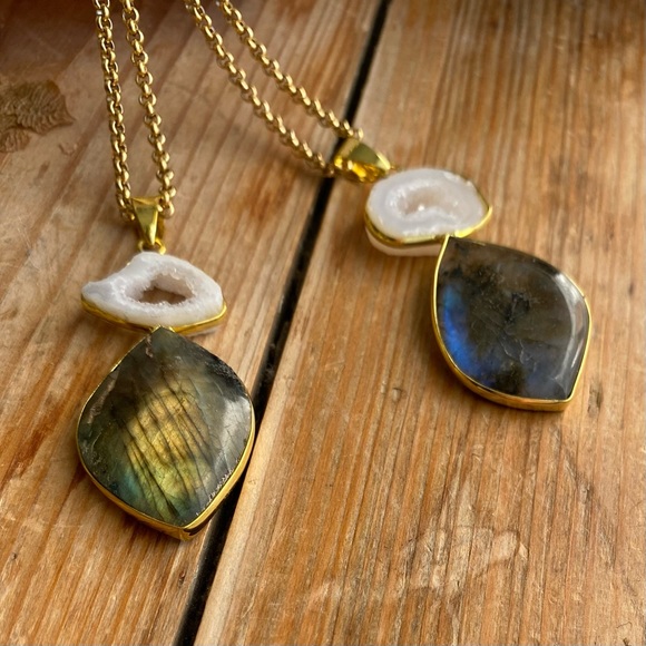 Bondhu | Jewelry | Labradorite Stone Necklace White Geode Druzy Crystal ...